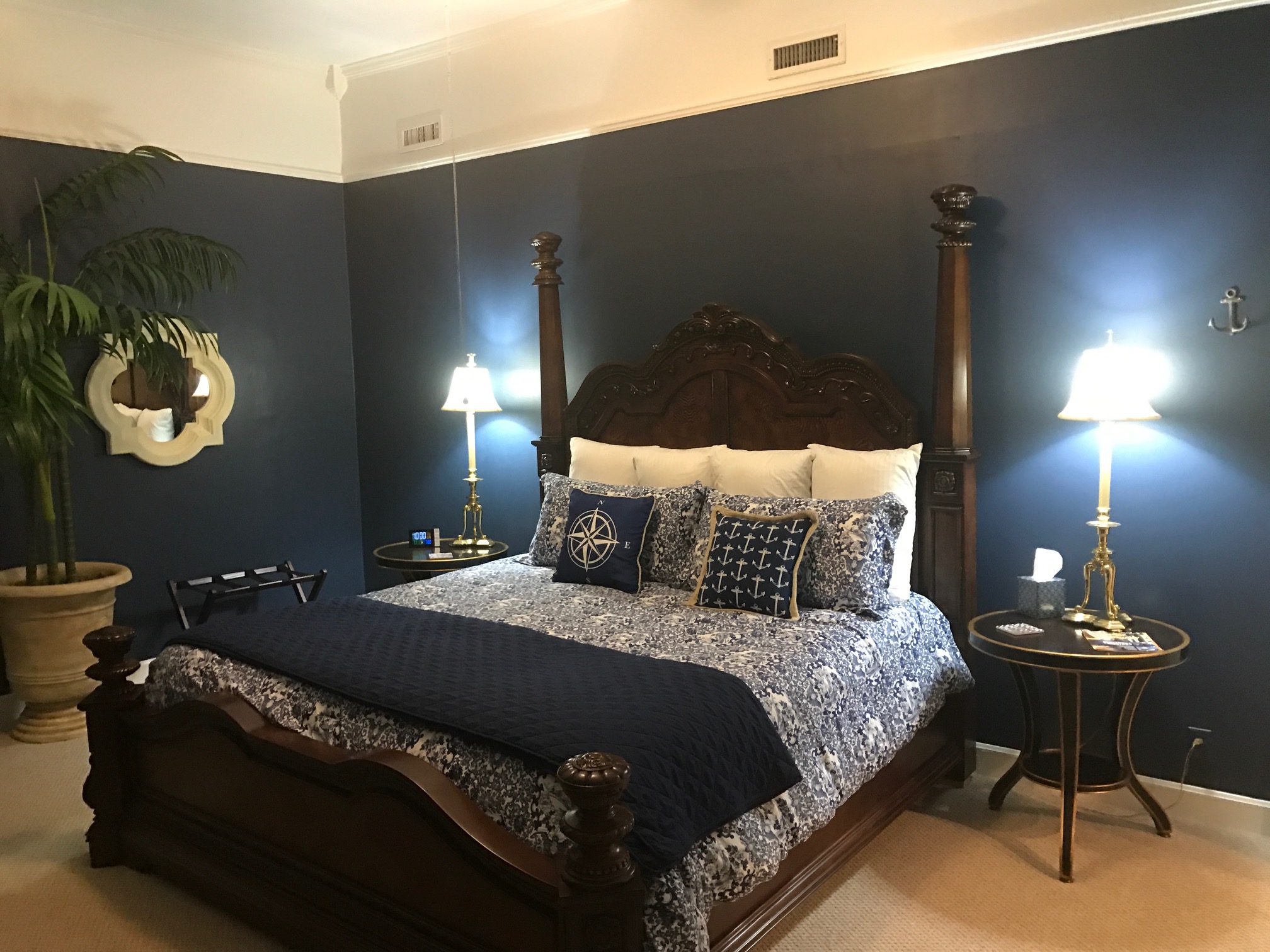 Nautical Suite - Jailer's Inn Bed & Breakfast